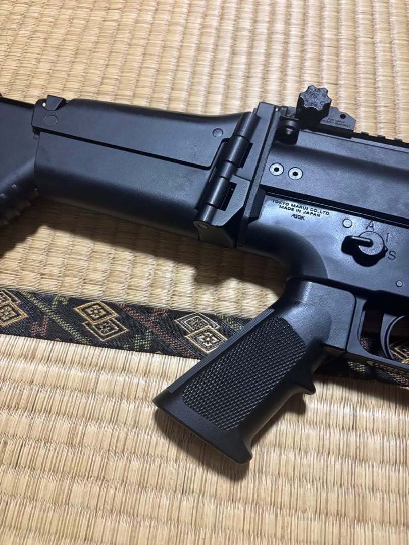 東京マルイ 次世代電動ガンSCAR-L CQC グリップ、ガンケース付き