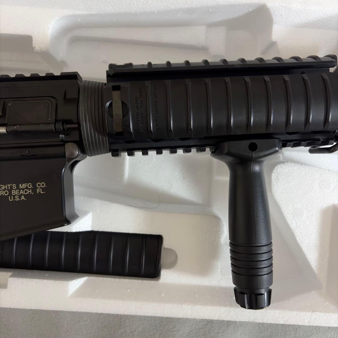 TOKYO MARUI 電動ガン ナイツSR-16 M4カービン