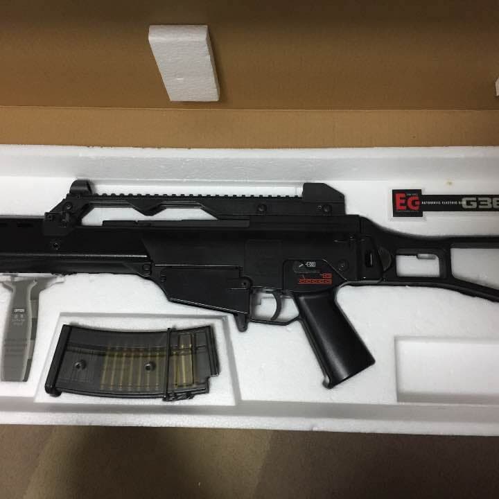 マルイ製 スタンダードG36C 予備マグ×4バッテリー込み