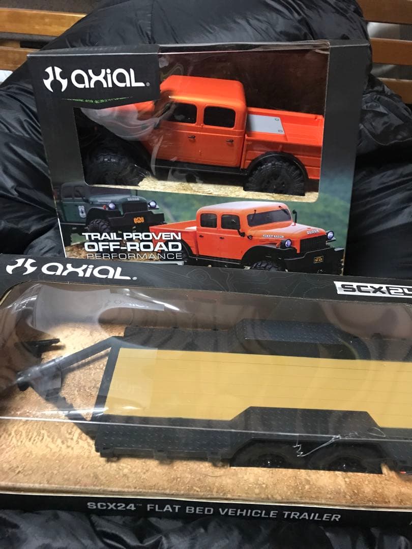 AXIAL SCX24 ダッジパワーワゴン+ トレーラークローラー