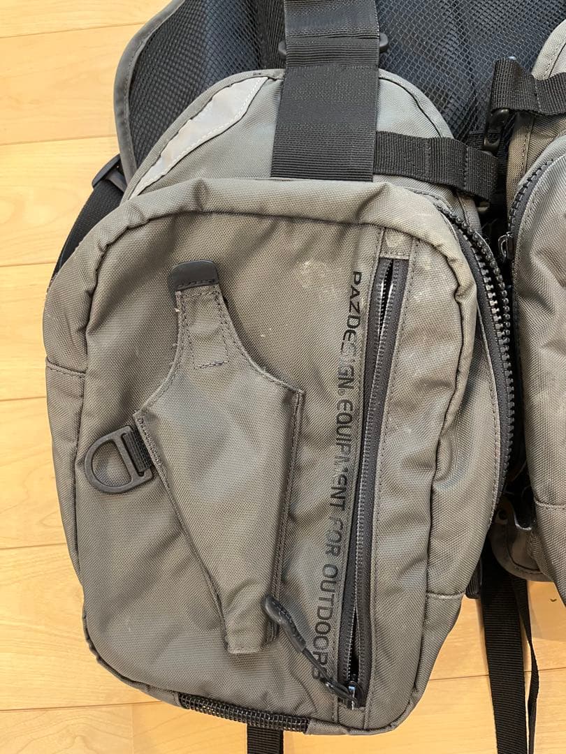 Pazdesign パズデザイン　マルチゲームベスト　ガンメタブラック