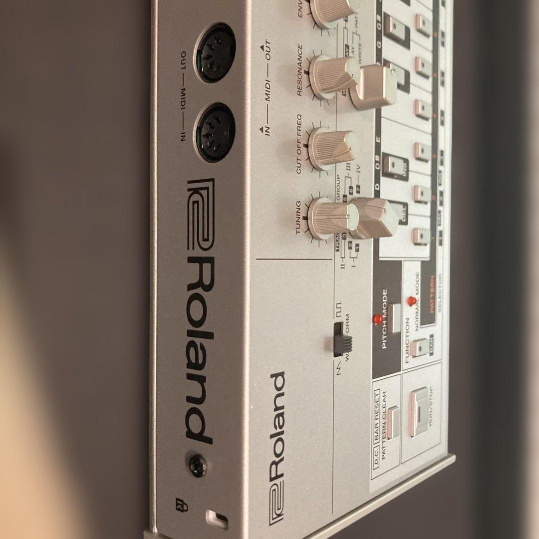 鍵盤楽器 Roland TB-03