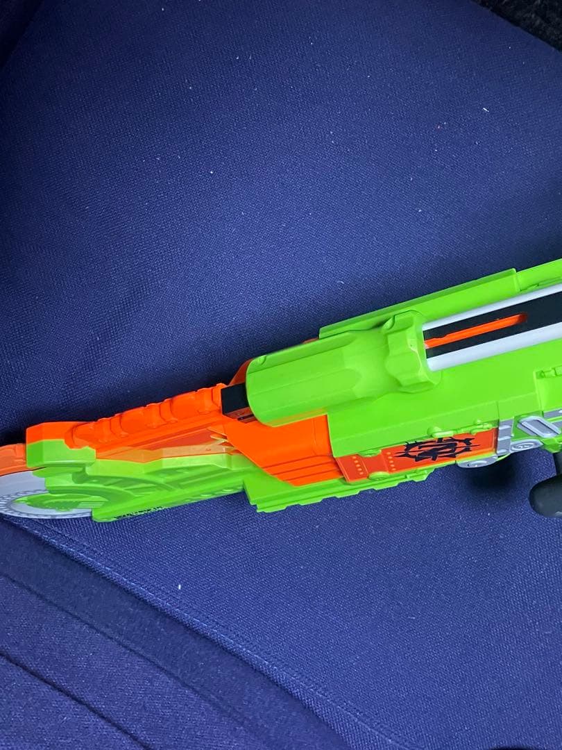 ナーフ　ゾンビストライク　NERF ブレインソー チェーンソー
