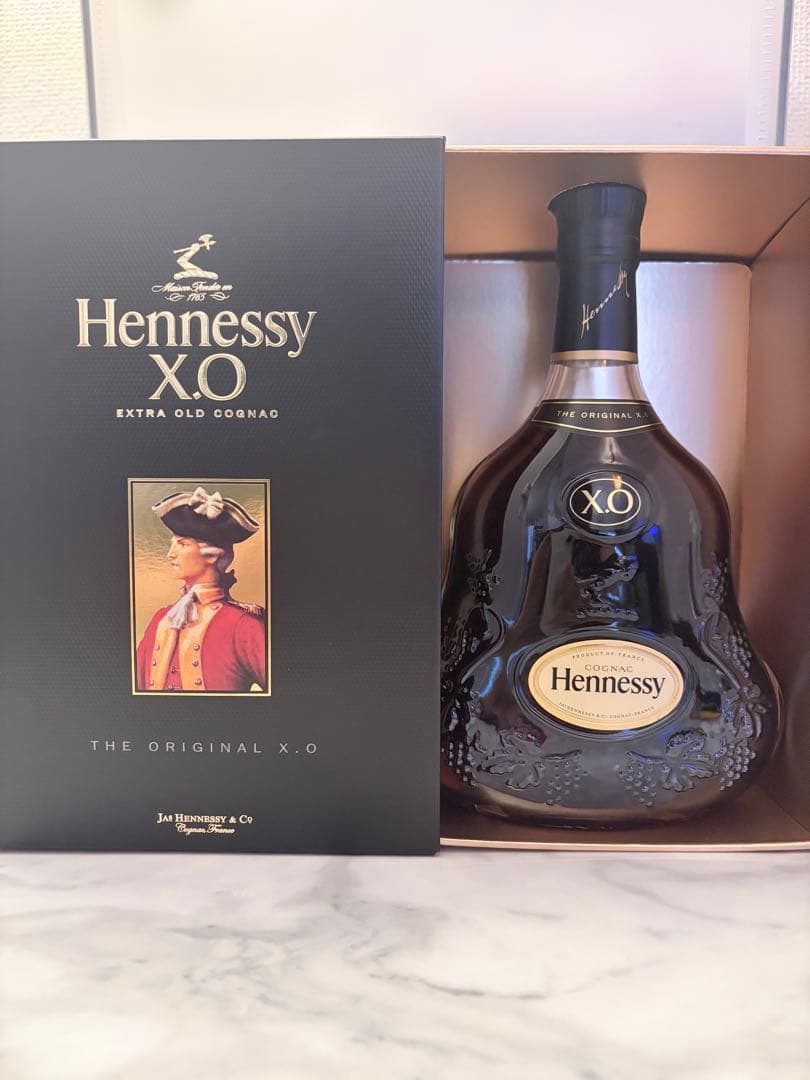 ヘネシー Hennessy XO黒キャップ700ml