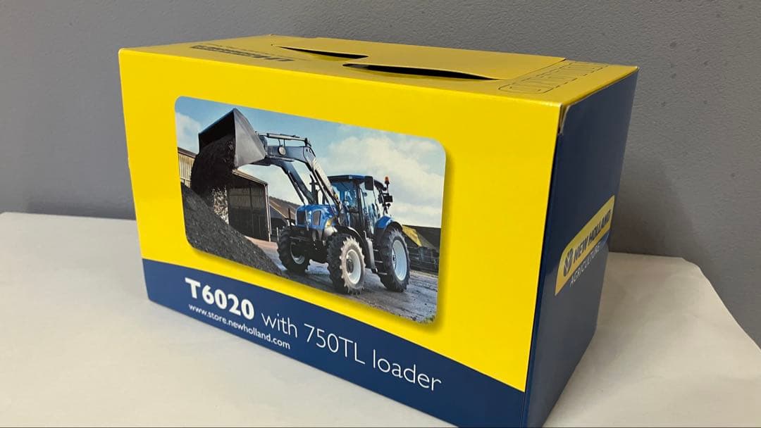 ユニバーサルホビー　New Holland T6020+750TL 1/32