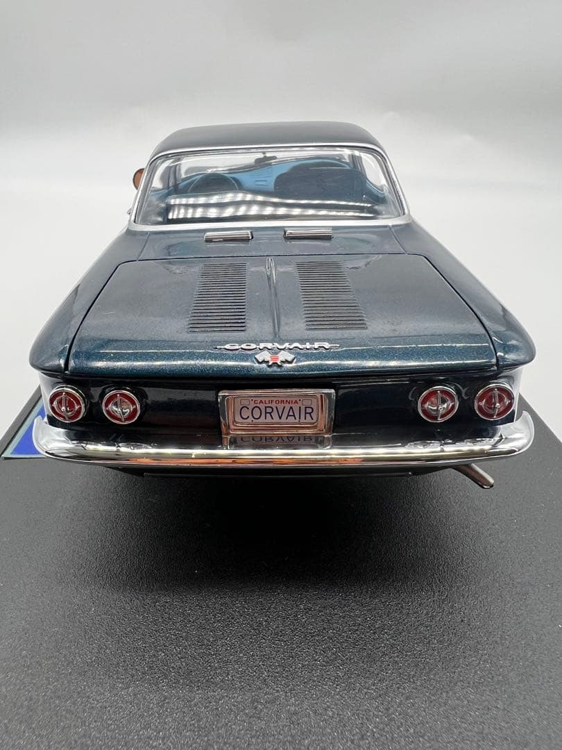 No54ミニカー1/18箱あり 63 CHEVROLET CORVAIR