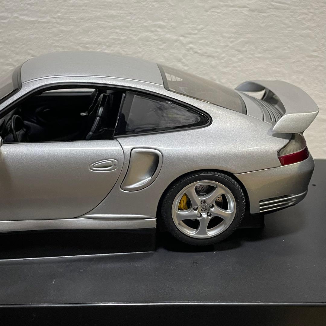 オートアート 1/18 Porsche 911 GT2 シルバー