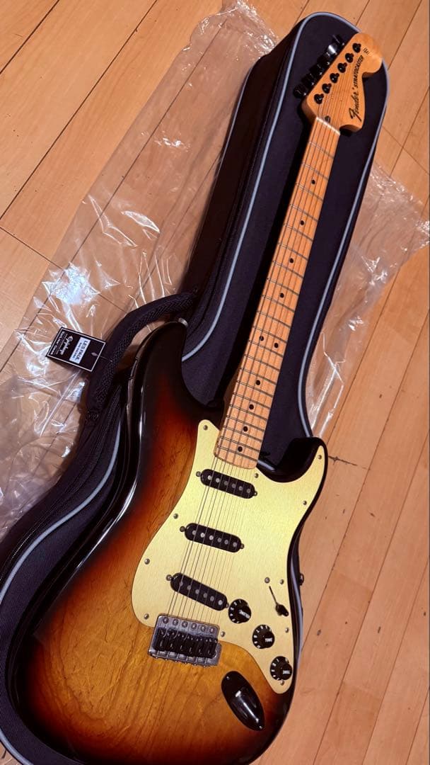 Fender Stratocaster サンバースト