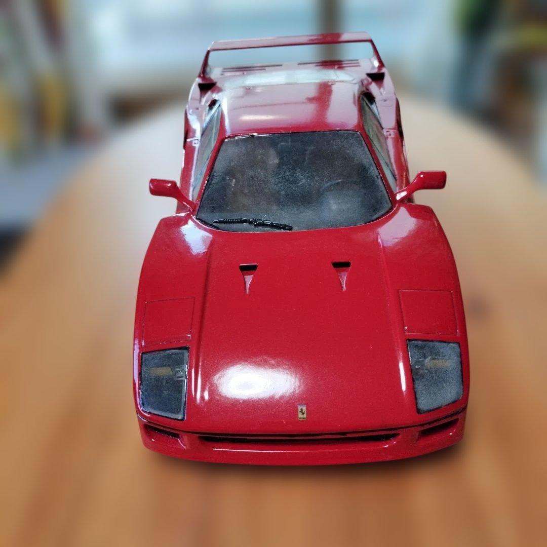 フェラーリ F40 プラモデル 1/12 完成品