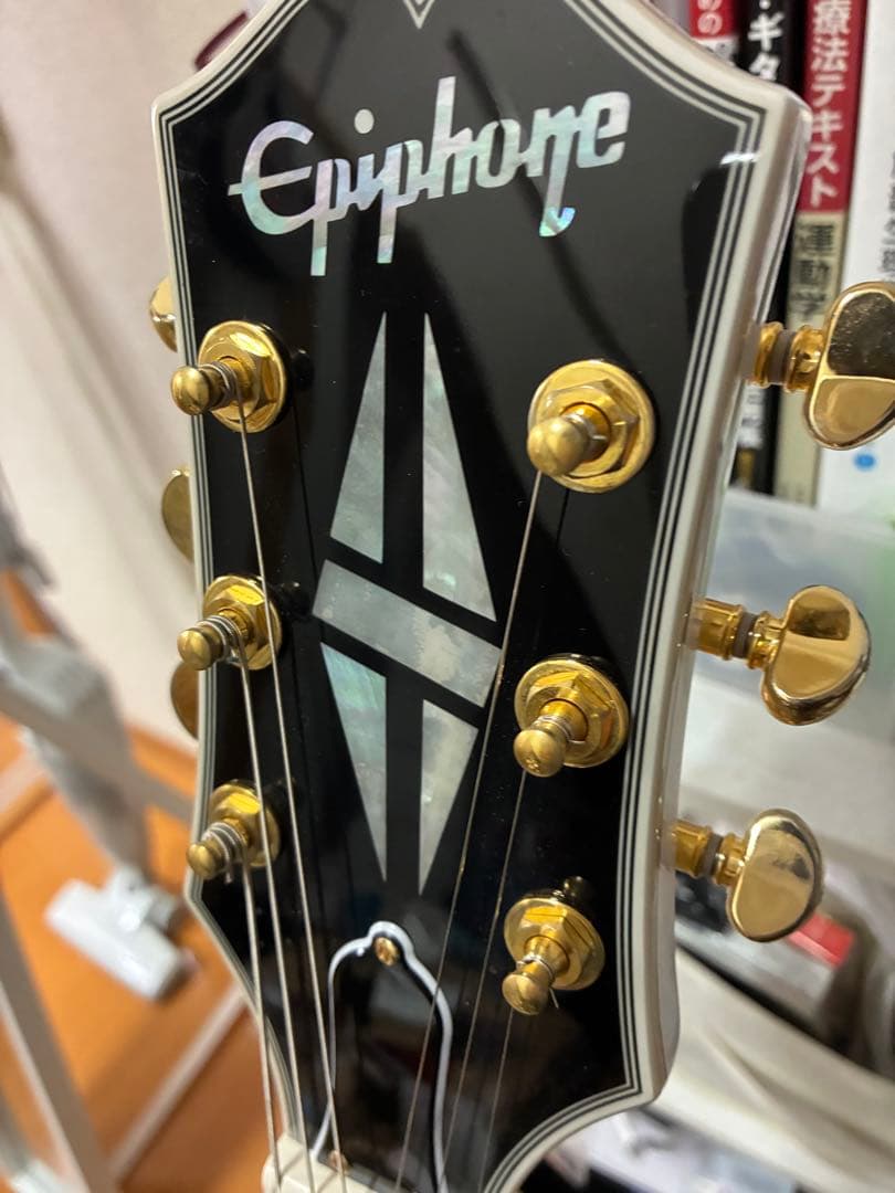 Epiphone SGスタイル ホワイトエレキギター　ギターケース付