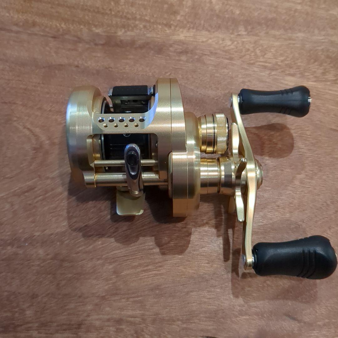 【美品】SHIMANO 15 カルカッタコンクエスト101HG