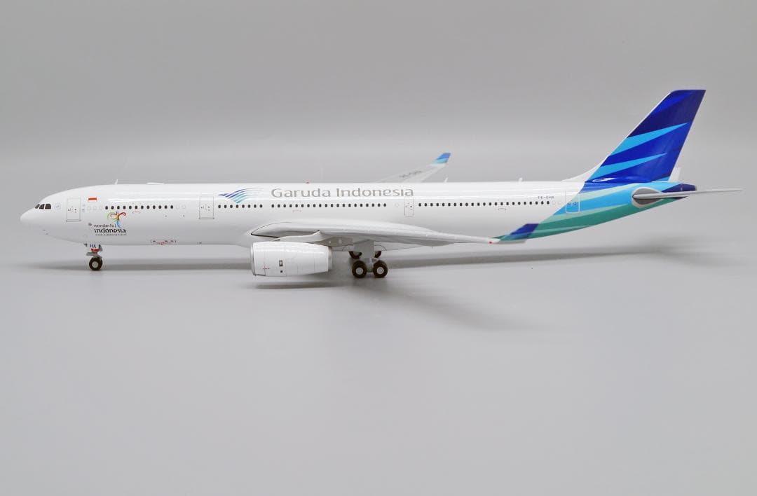 ガルーダ・インドネシア航空 A330-300 PK-GHA 1/200