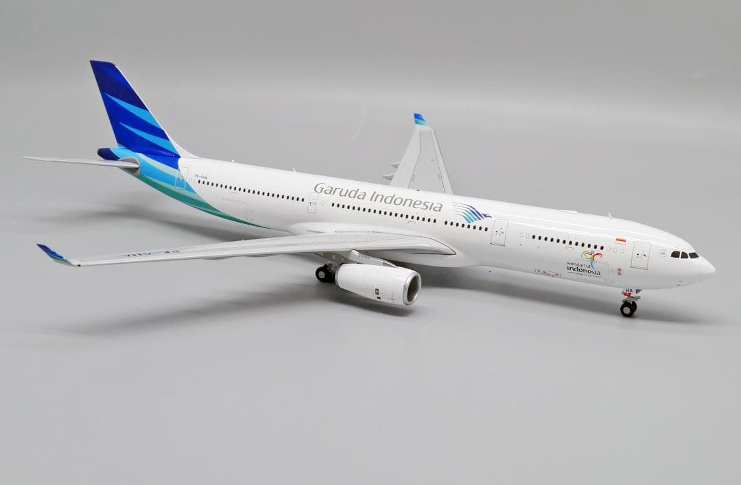 ガルーダ・インドネシア航空 A330-300 PK-GHA 1/200