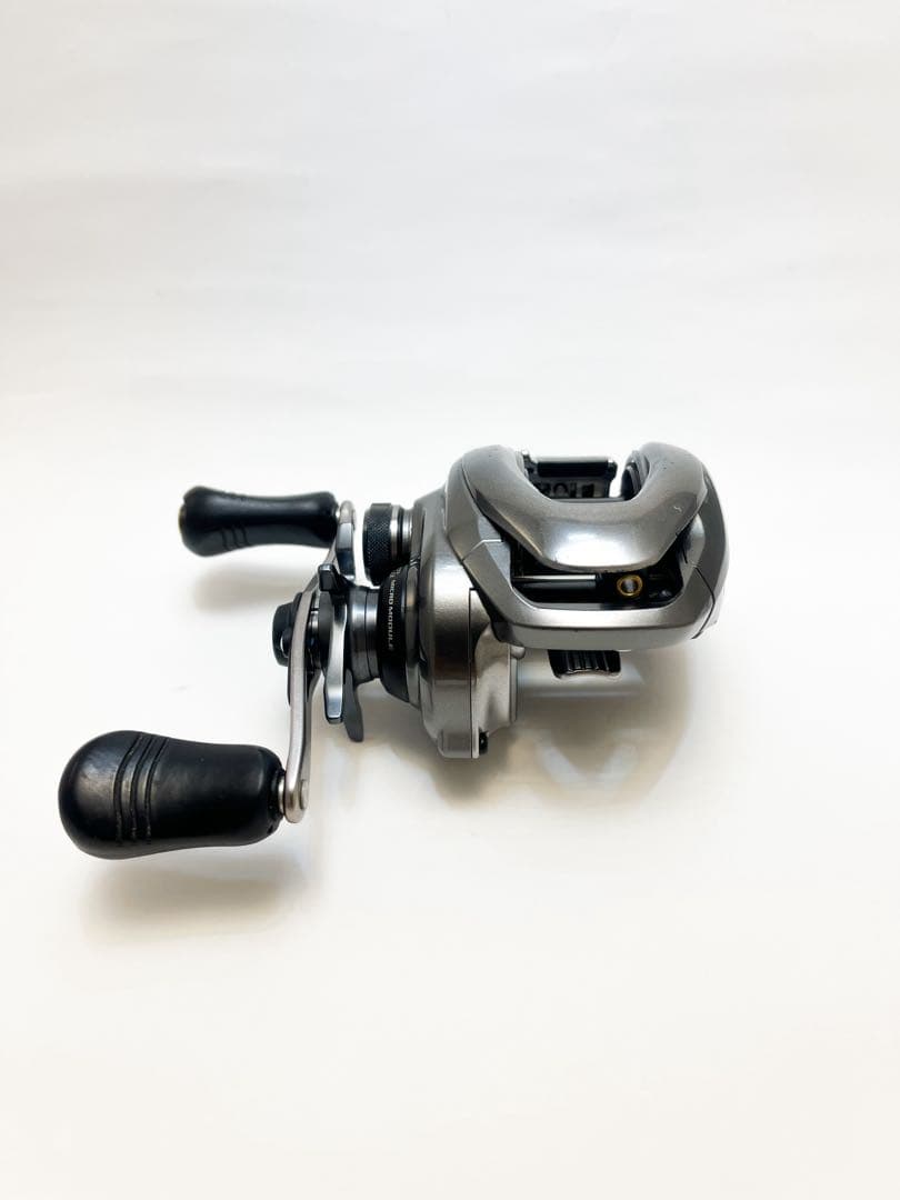 Shimano 15メタニウムDC 右ハンドル 後期型