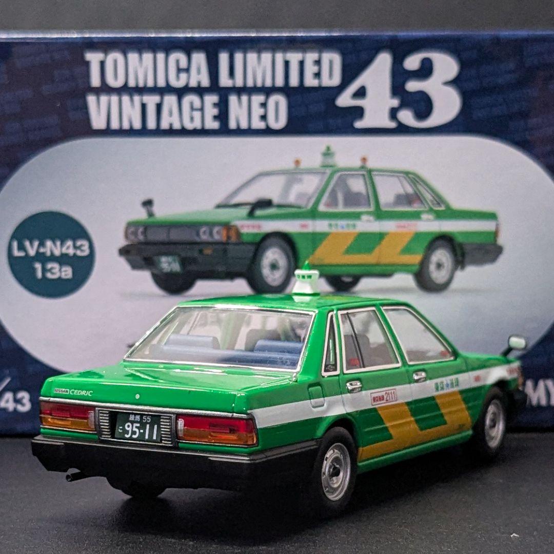 【美品】トミカリミテッドヴィンテージネオ 日産 セドリック タクシー 1/43