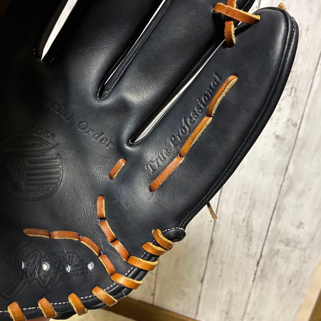 Slugger シルバー　黒　野球　グローブ True Professional