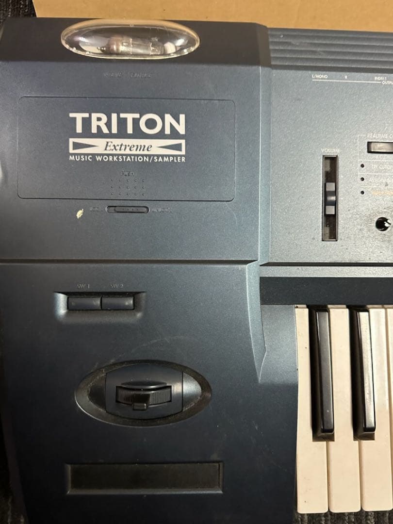 KORG TRITONEXT 61 ジャンク