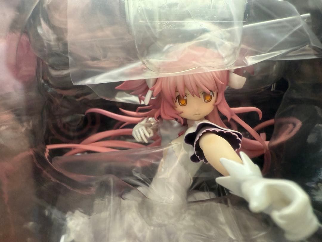 魔法少女まどかマギカ　Ultimate Madoka 1/8スケールフィギュア
