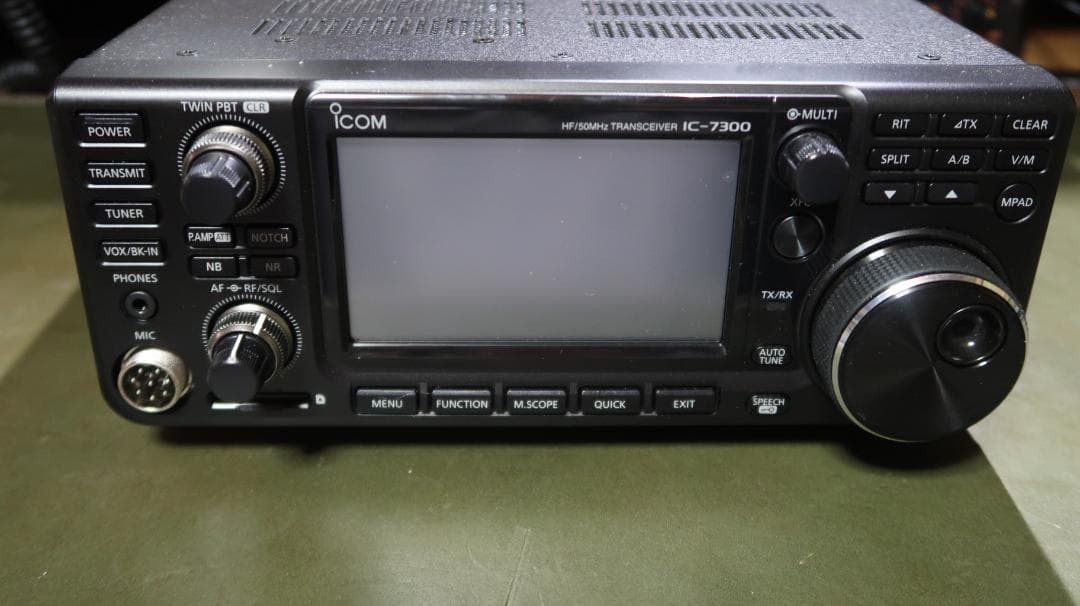 オールモードアマチュア無線機　iCOM IC-7300M