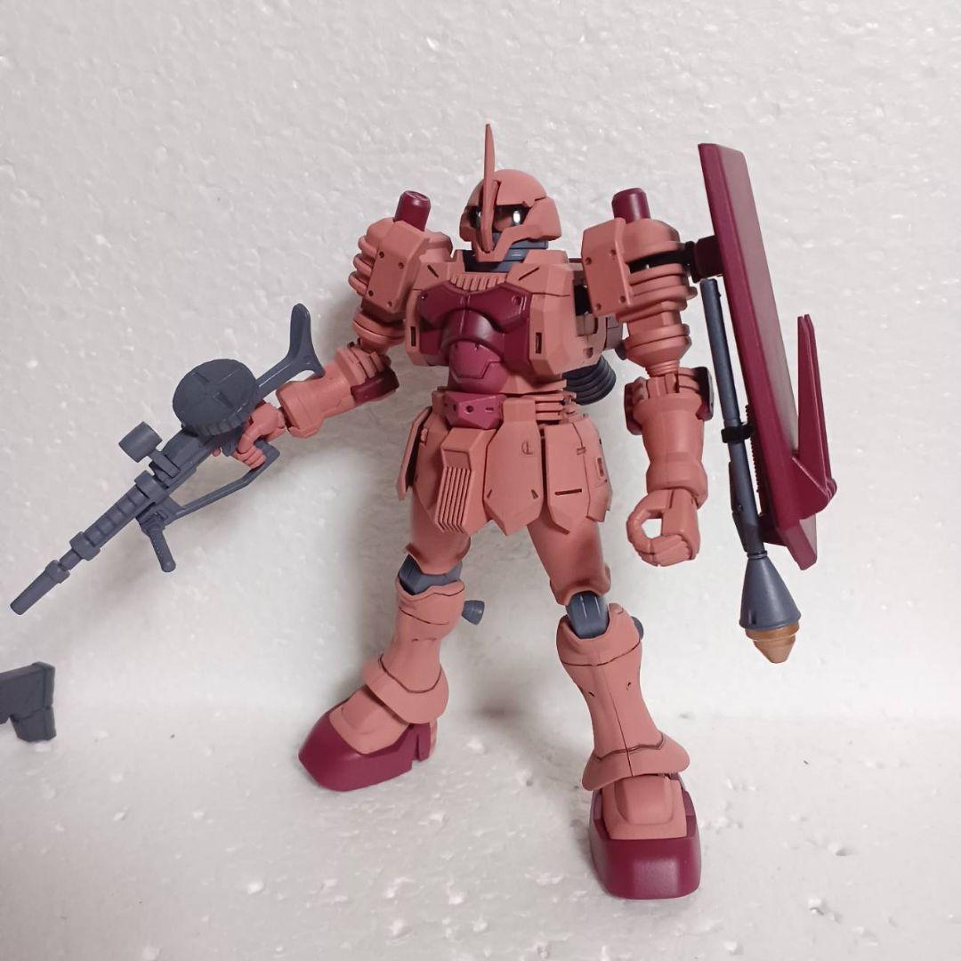 HG1/144ヅダ、グフ　シャア専用カラー風塗装作品