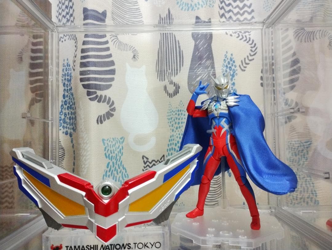 S.H.Figuarts ウルトラマンゼロ、ゼロマント＋おまけ付き
