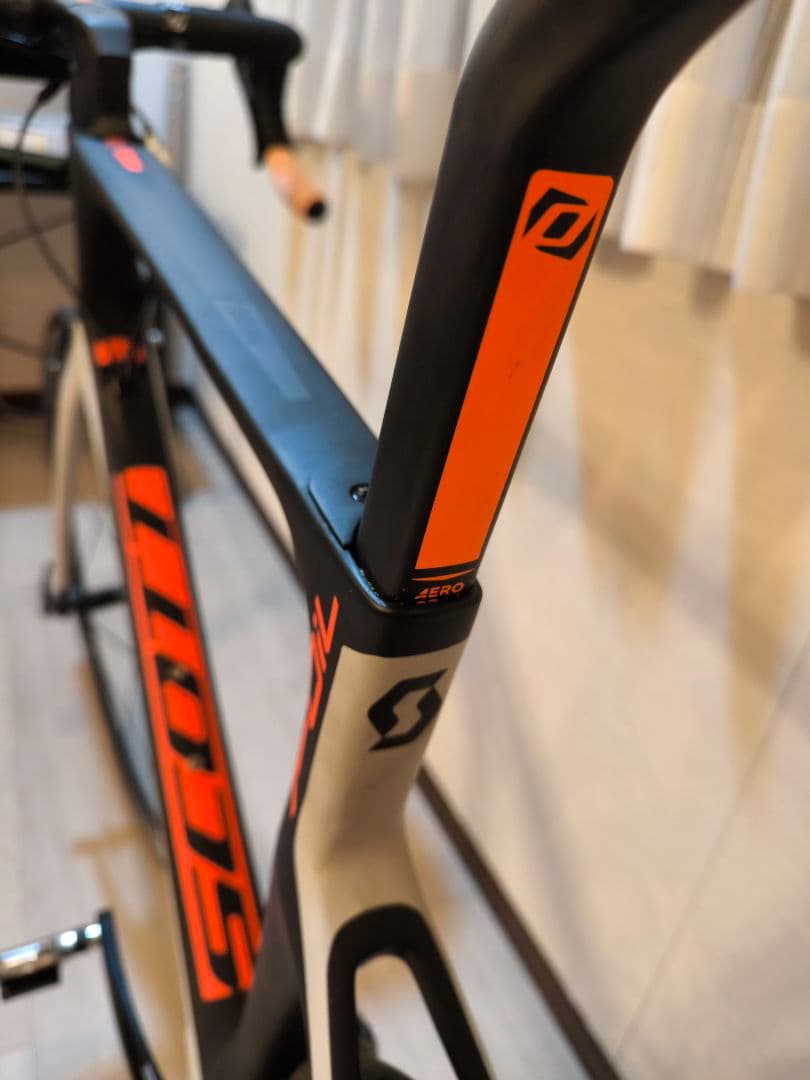 【極美品・走行50km未満】SCOTT FOIL 30 2017年モデル