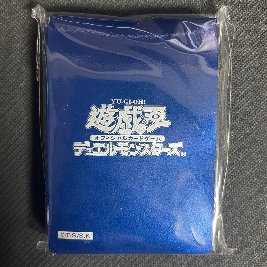 遊戯王 初期ロゴ メタリックブルー 青 公式 スリーブ 50枚 未開封