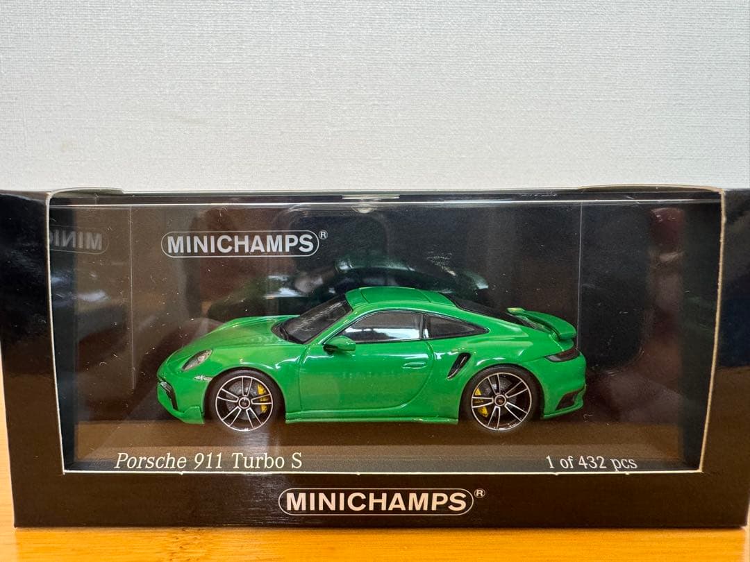 【MINICHAMPS】限定432台Porsche 911 Turbo S
