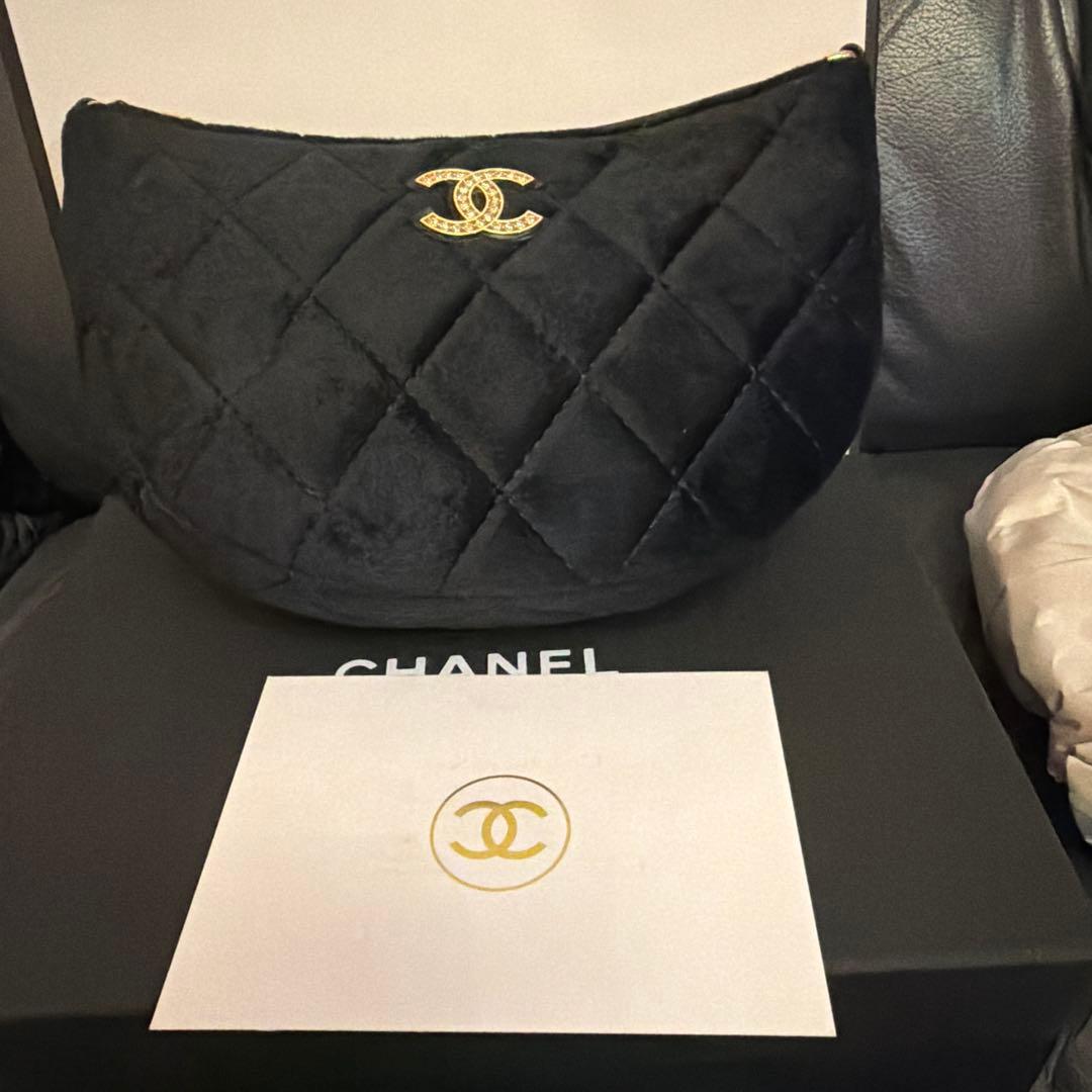 CHANEL シャネル　ベロア　ゴールドチェーン　ポシェット　非売品　ノベルティ