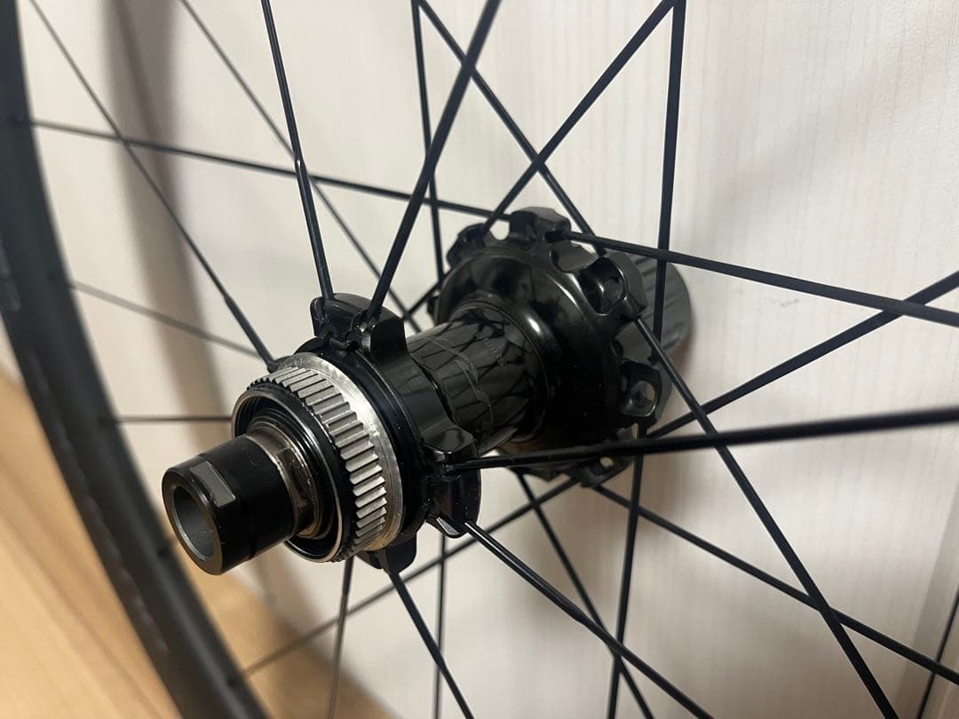 シマノ DURA-ACE WH-R9270-C50-TL リアホイール カーボン