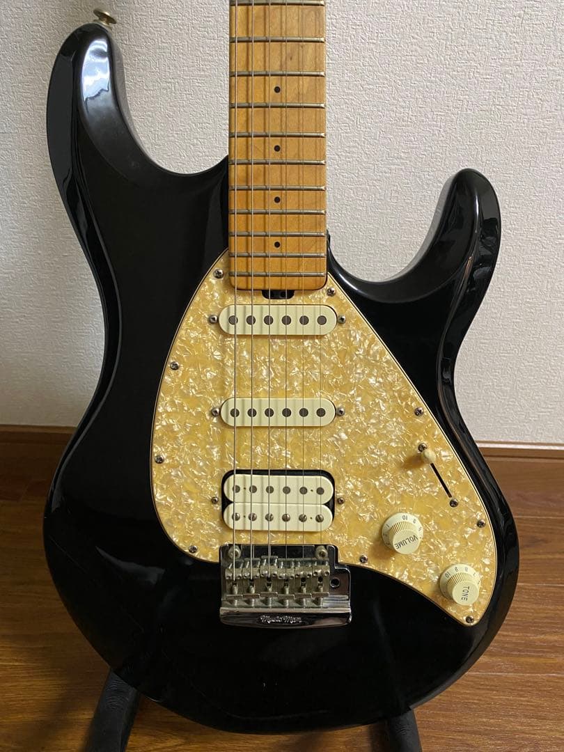 Musicman Silhouette Special HSS ミュージックマン