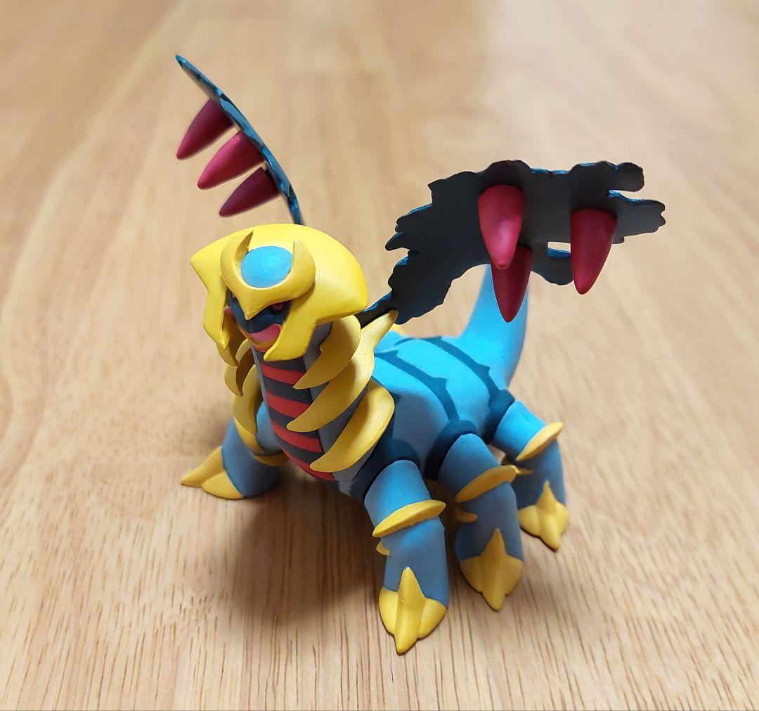 【美品】立体ポケモン図鑑　ギラティナ　フィギュア