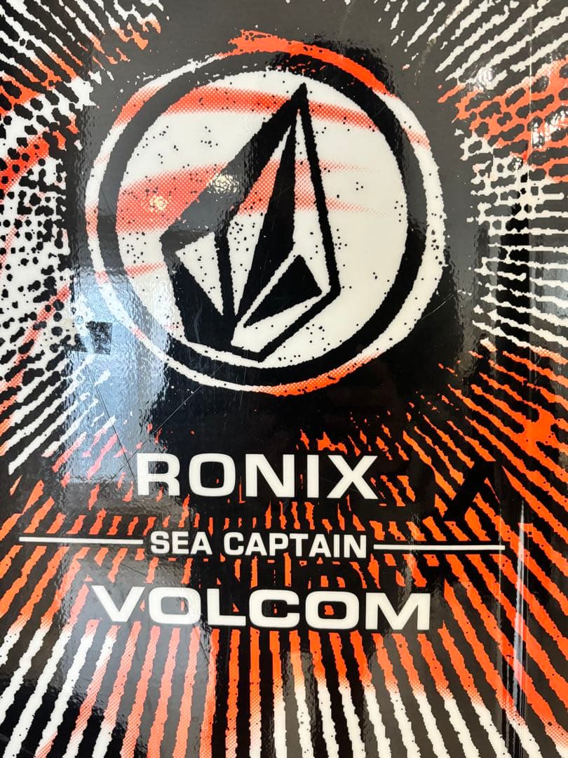 RONIX VOLCOM ウェイクサーフィンボード フィン付き