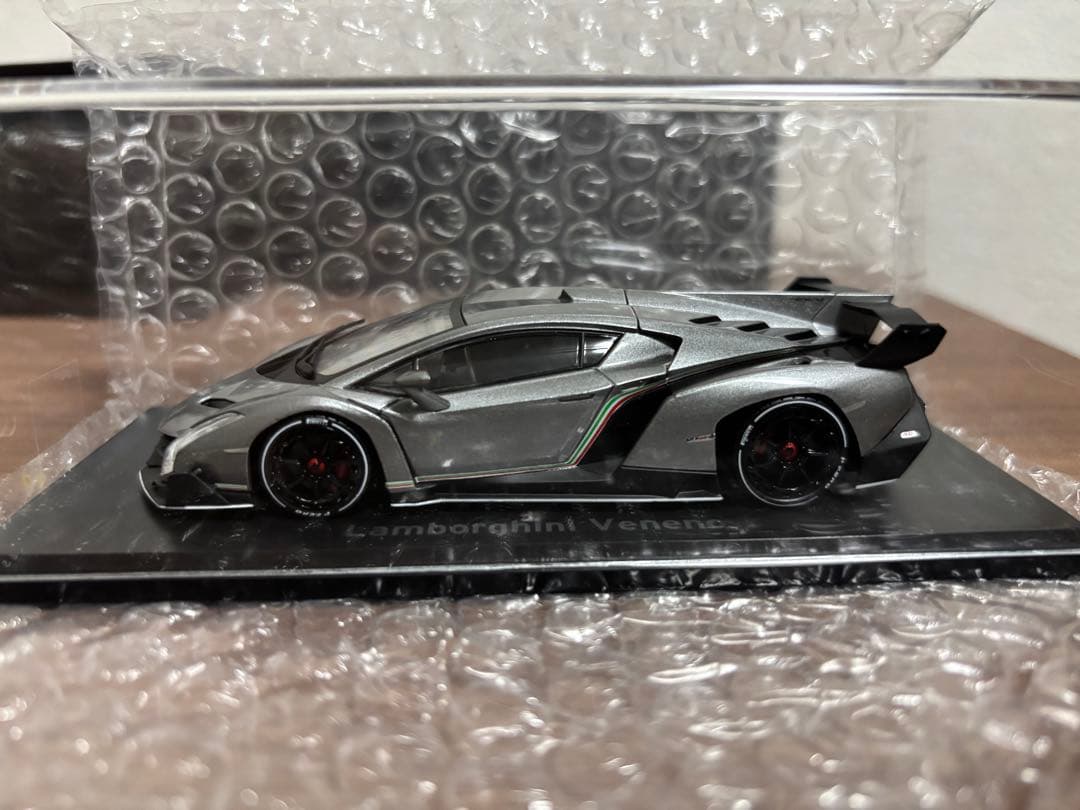 KYOSHO Lamborghini Veneno 1/43スケール