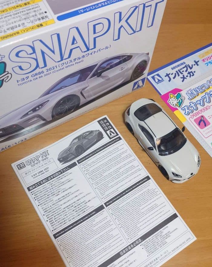 1/32トヨタGR86プラモデル青島文化教材社白色　完成品ミニカー中古品