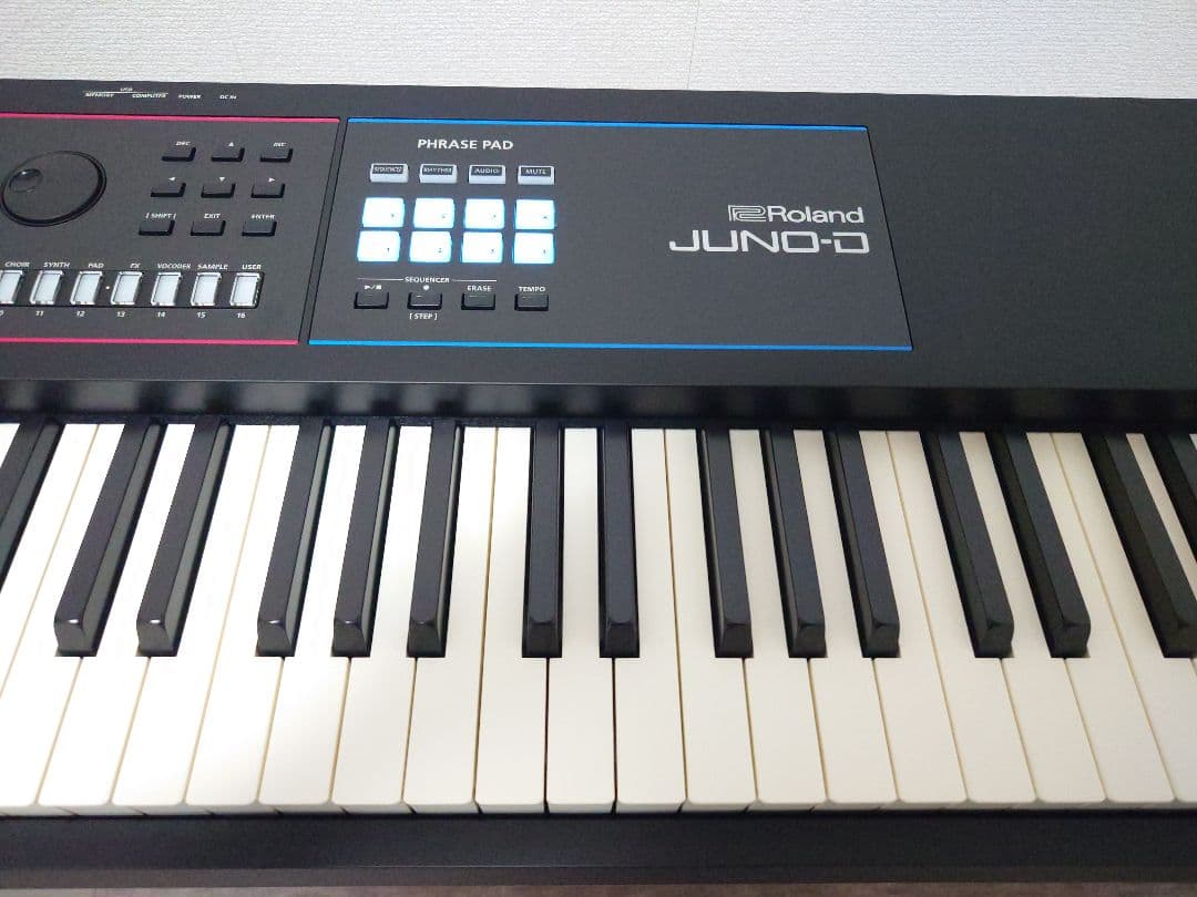 ローランド シンセサイザー JUNO-D8