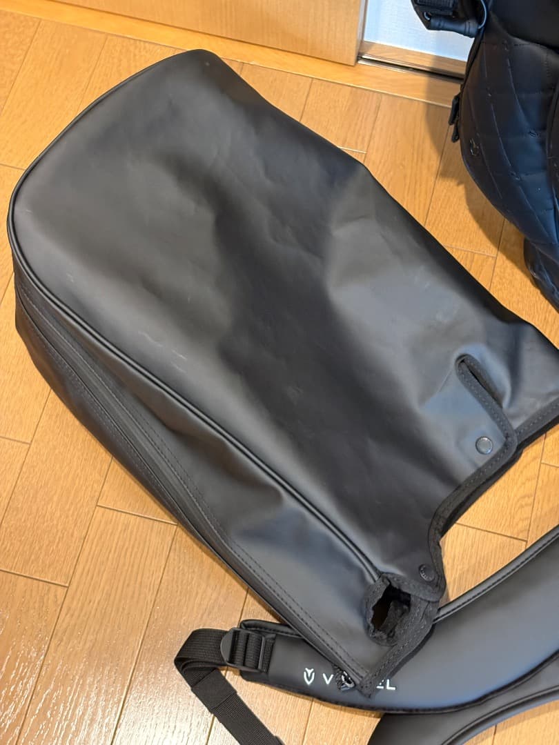 ベゼルVessel Player Carbon Black世界限定キャディバッグ