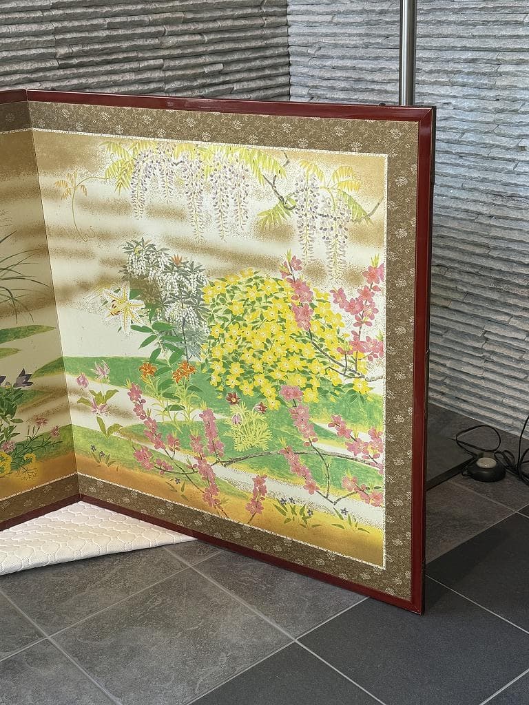 百花繚乱！「万葉百花百草」装飾銅金具付　二曲屏風　木下章