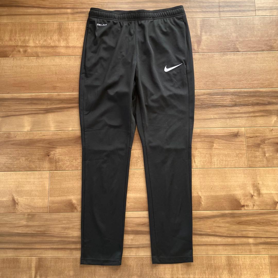 【未使用品】 ナイキ　NIKE　セットアップ　サッカー　ジャージ　上下セット　L