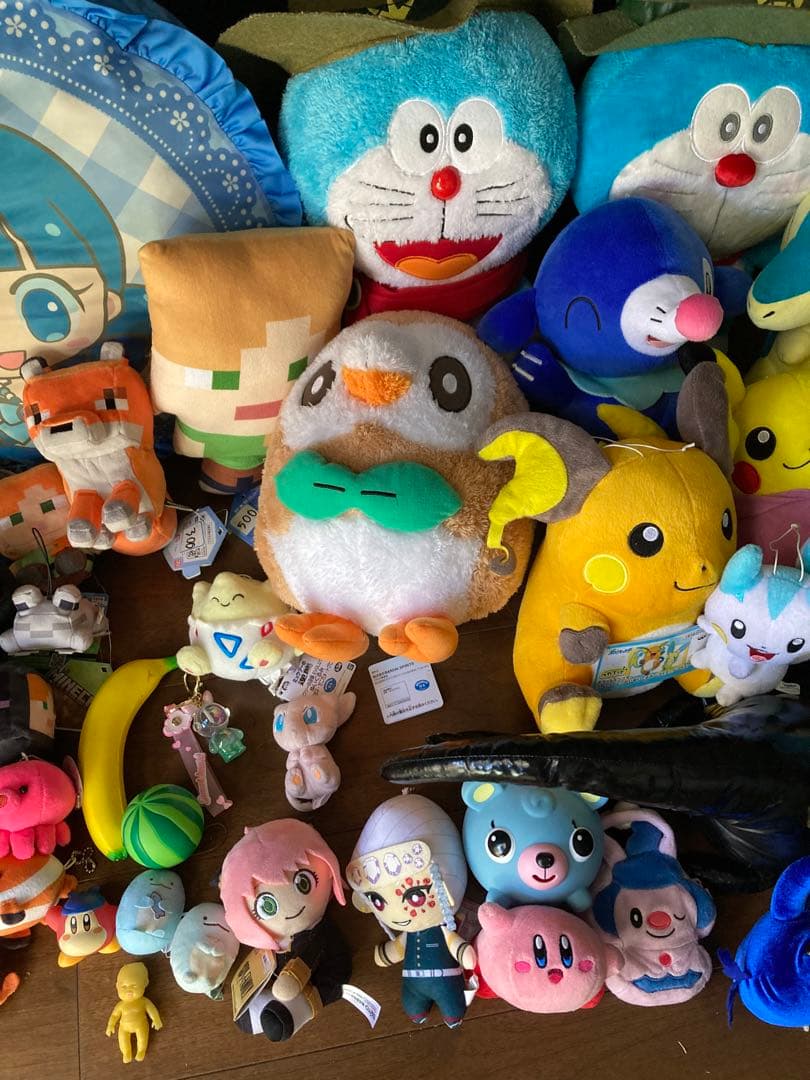 ぬいぐるみ　キャラクター