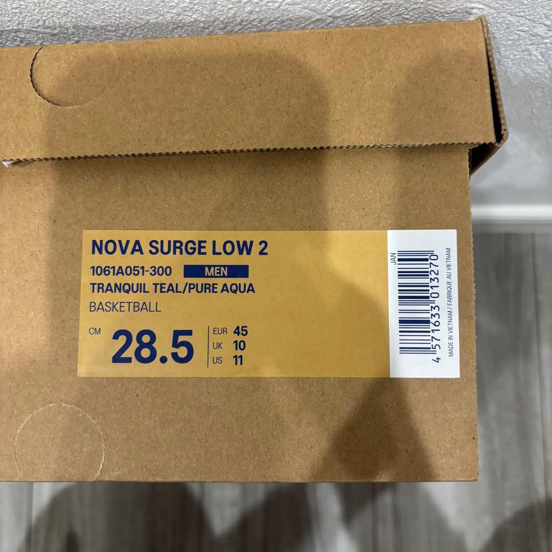 シューズ(男性用) NOVA SURGE LOW 2