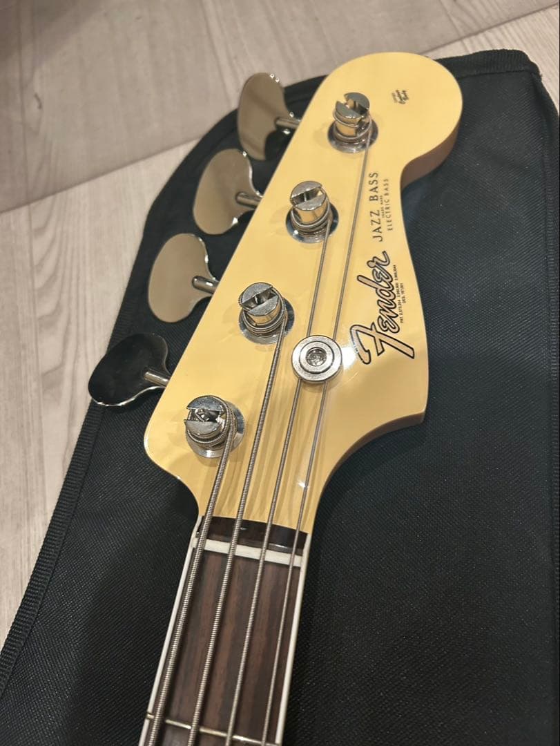 Fender traditional late 60’s jazz bass