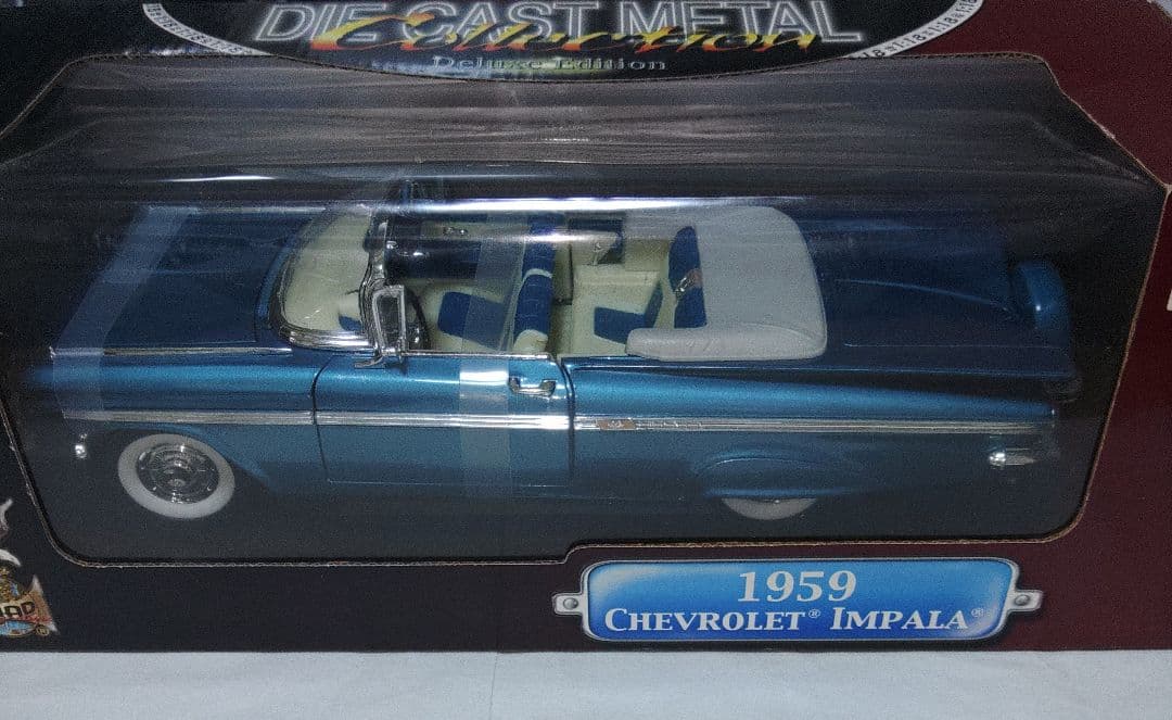 希少　1959年　 シボレー　インパラ コンバーチブル　1/18　ローライダー