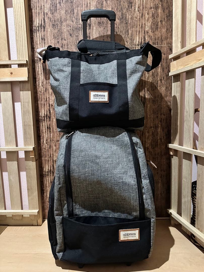 eb’s CONTAINER WHEEL & TOTE BAG