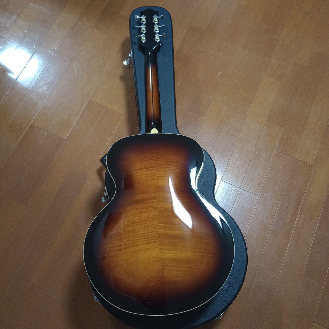The LOAR LH-700VS アーチトップギター　美品