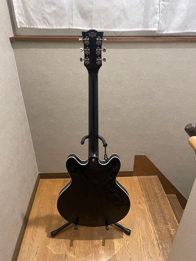 Vox Bobcat V90 セミアコ