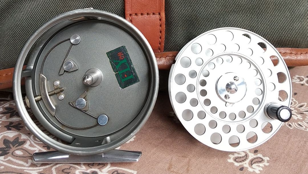 「HARDY 」L.R.H. lightweight　flyreel