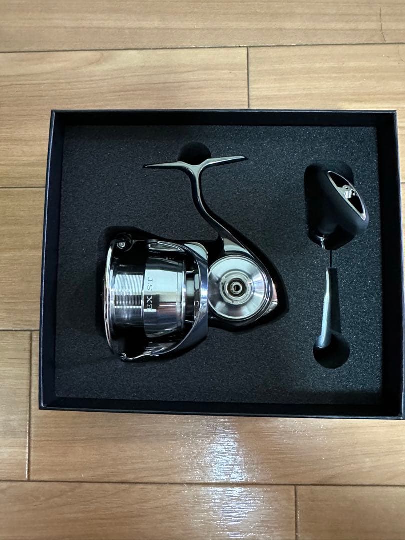 Daiwa EXIST LT3000S スピニングリール　新品未使用