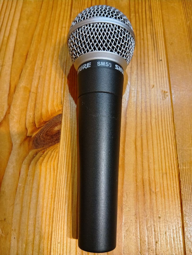 SHURE SM58 ダイナミックマイク　マイクボルダー付