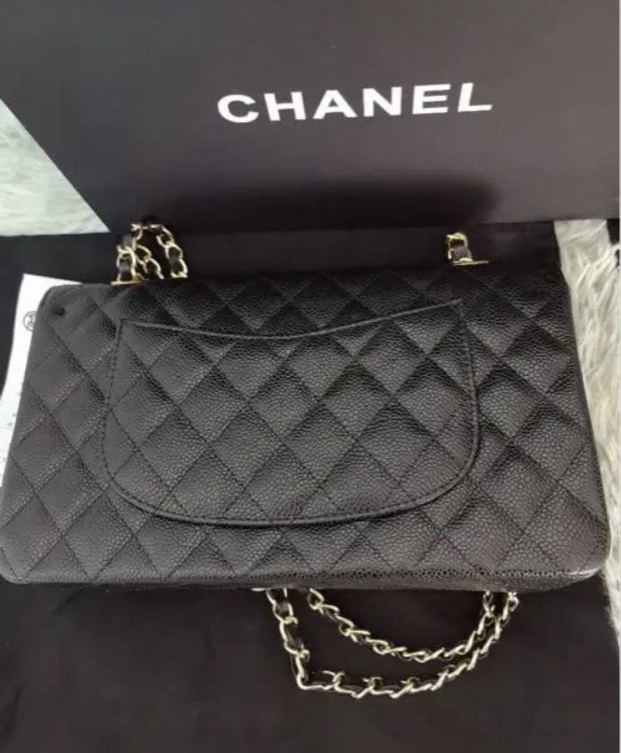 CHANEL ブラック キルティング ショルダーバッグ　ノベルティ